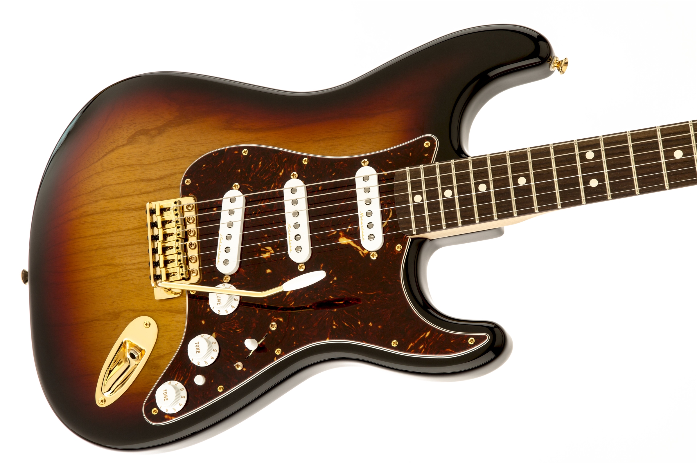 Deluxe Players Strat®, Rosewood Fingerboard, 3-Color Sunburst | Fender ...
